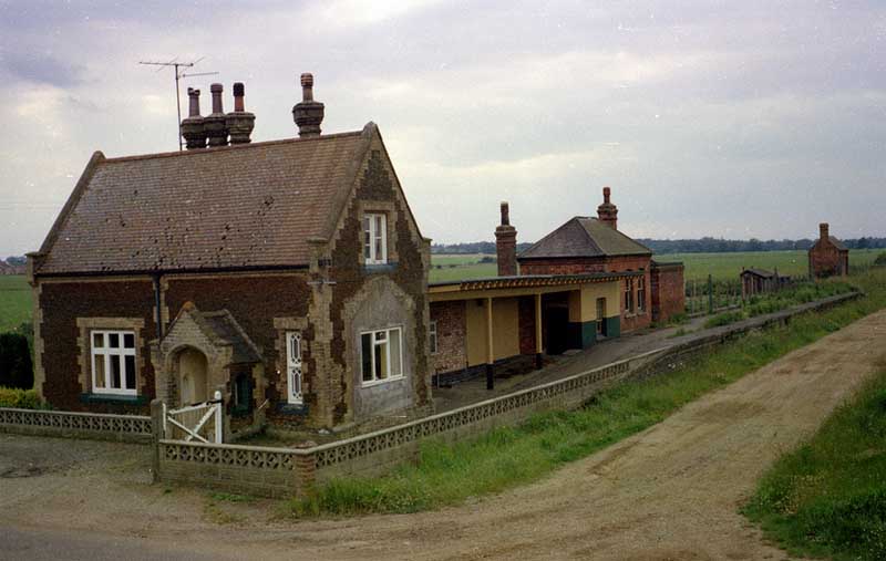 KLF • View topic - East Winch level crossing