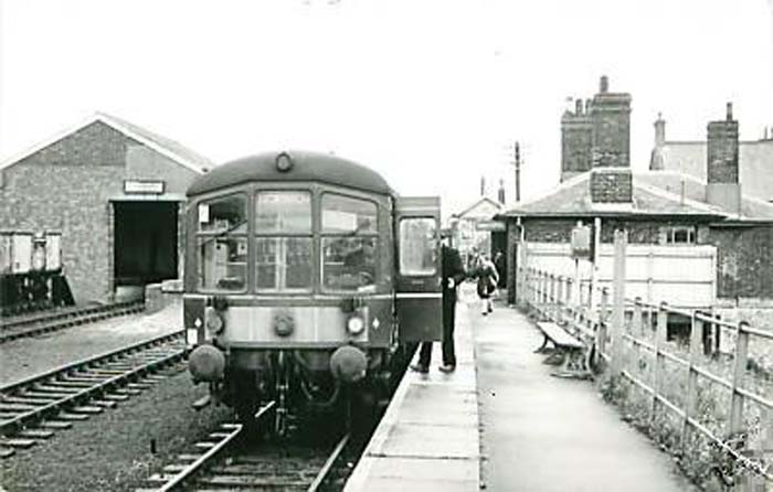 KLF • View topic - K/L HUNSTANTON WELLS FAKENHAM RAILWAY CLOSED 37 ...