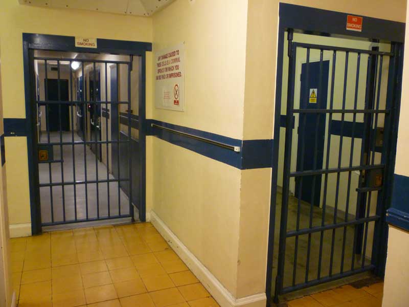 KLF • View topic - The police Station