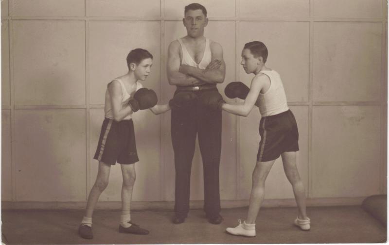 KLF • View topic - 1938 KL Boxers
